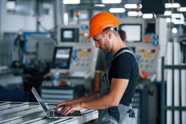 Connected workers are revolutionizing the industry.